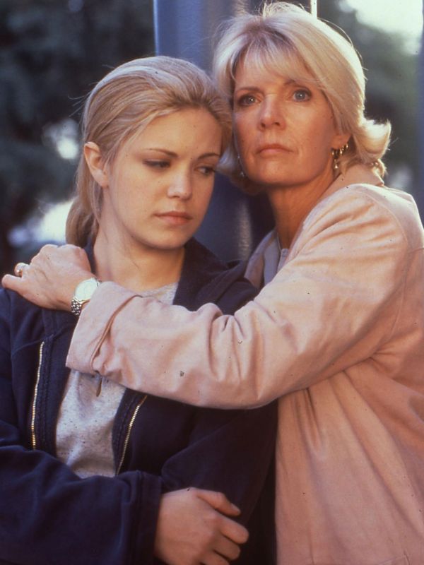 A Long Way Home 2001 Lorraine Senna Cast And Crew Allmovie
