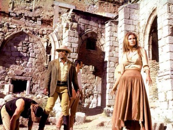 100 Rifles (1969) - Tom Gries | Synopsis, Characteristics, Moods ...