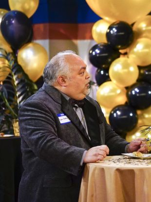 2 Broke Girls : And the Ten Inches (2016) - Katy Garretson, Don ...