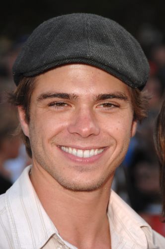 Matthew Lawrence | Biography, Movie Highlights and Photos | AllMovie