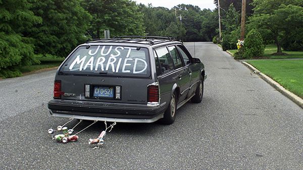 Zombie Honeymoon 2004 Dave Gebroe Synopsis Characteristics Moods Themes And Related