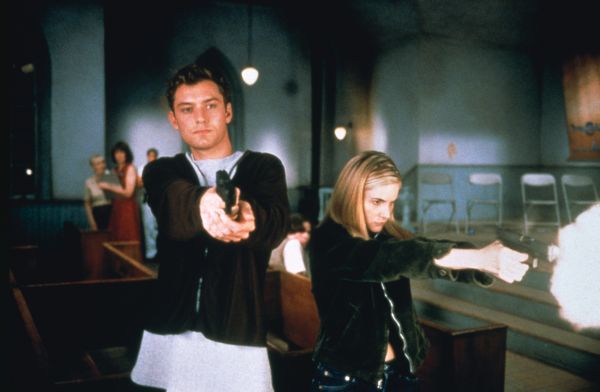 eXistenZ (1999) - David Cronenberg | Synopsis, Characteristics, Moods ...