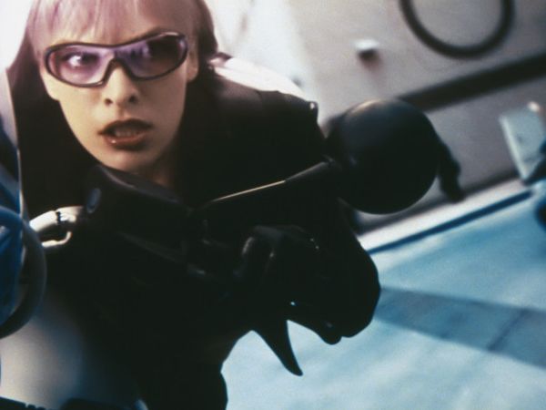 Ultraviolet (2006) - Kurt Wimmer | Synopsis, Characteristics, Moods ...