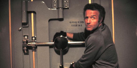 Thief (1981) - Michael Mann | Synopsis, Characteristics, Moods, Themes ...