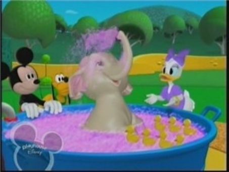Mickey Mouse Clubhouse : Daisy's Pet Project (2008) - Rob LaDuca ...